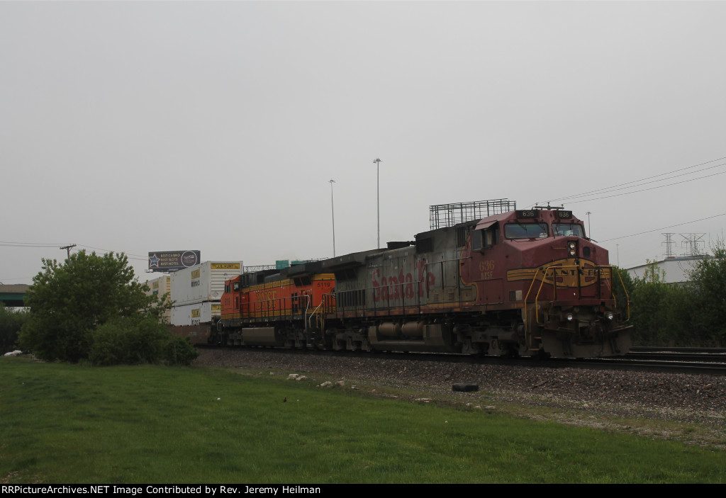 BNSF 636 & 5119 (3)